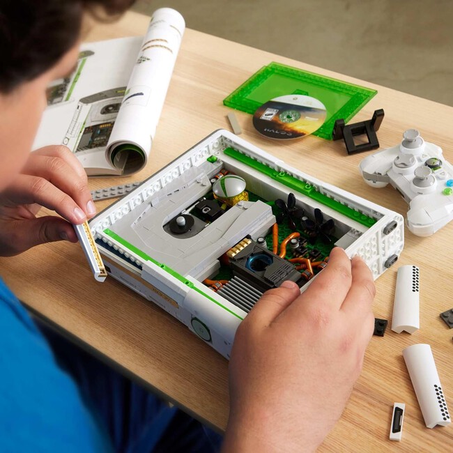 Con este set de MEGA Bloks puedes darle horas de felicidad a un fan de ...