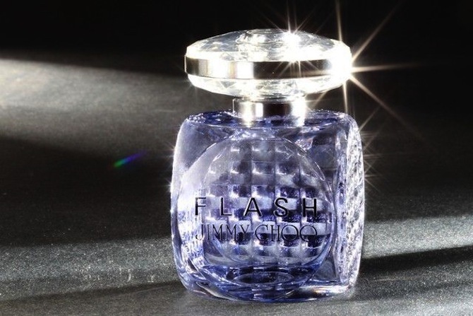 Flash es el nuevo perfume de Jimmy Choo