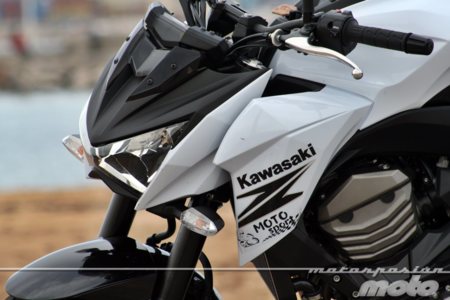 Kawasaki Z800e, prueba (valoración, galería y ficha técnica)