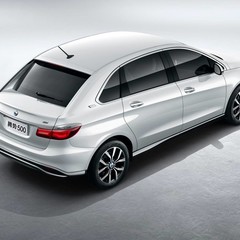 El nuevo coche eléctrico de Daimler y BYD se llama Denza 500... pero es ...