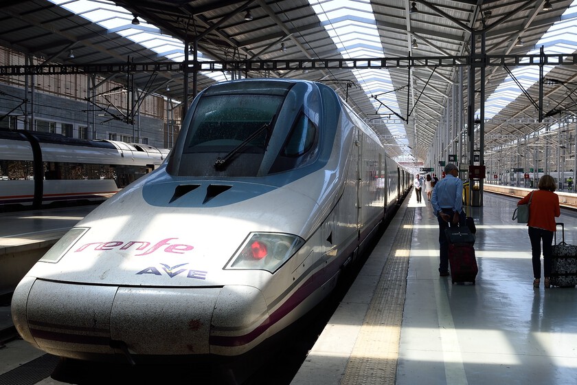 Renfe solía poner precios muy altos sin que le pasara factura. Gracias ...