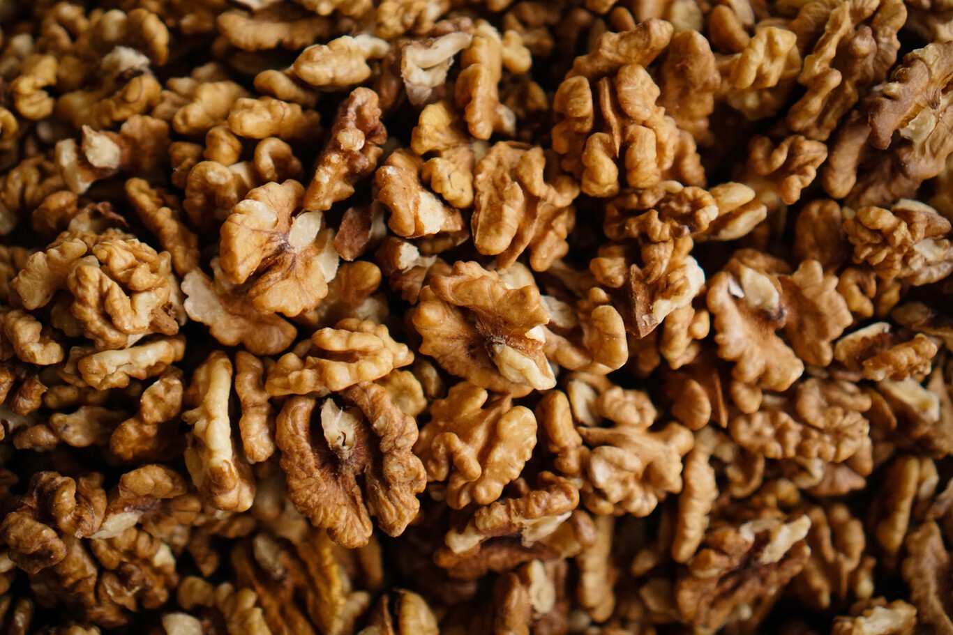 Nueces en la cocina, el fruto seco rico en grasas saludables ...