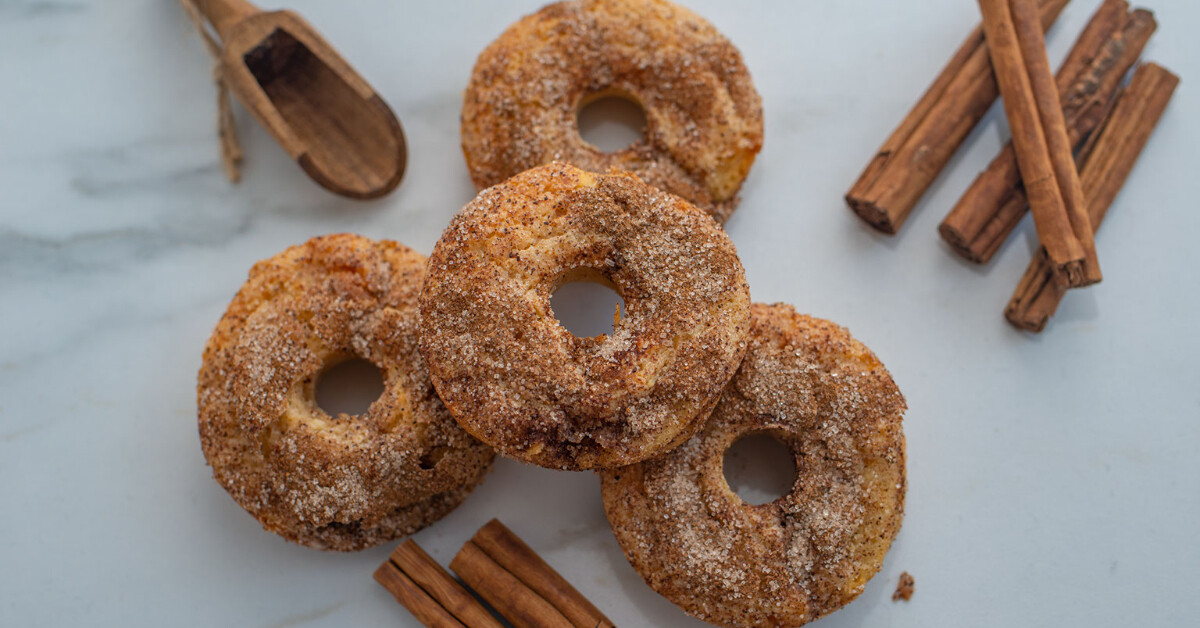 Cómo hacer Donas espolvoreadas de azúcar y canela para darte un gusto durante el día