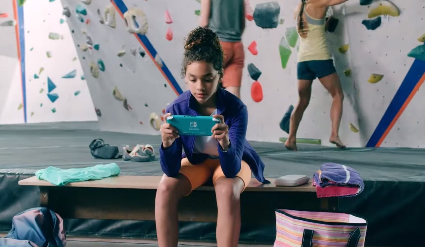 Nintendo Switch Lite color rosa de oferta en Elektra: 3,999 pesos y 10% ...