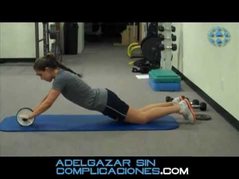 Crunch abdominal con rodillo, un ejercicio de alto voltaje