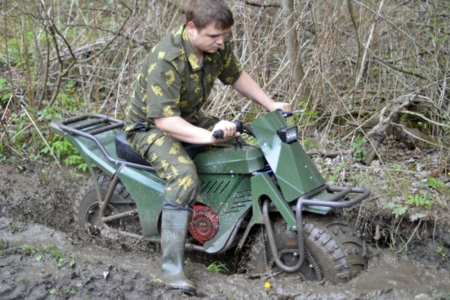 Taurus 2x2, la moto de Putin con tracción integral, desmontable, ligera ...