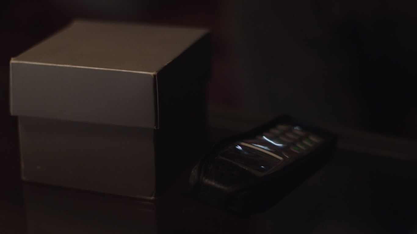 Un simple detalle del Nokia de Joel nos sitúa en la nueva cronología de ...