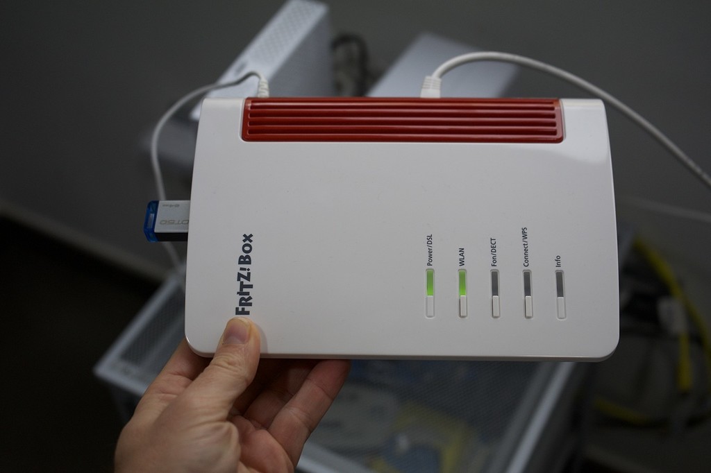 El equipo WiFi de los editores de Xataka: router, PLC, repetidor y más para tener internet en ...