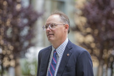 El CEO de Epic Games quiere una tienda unificada con apps para iOS ...