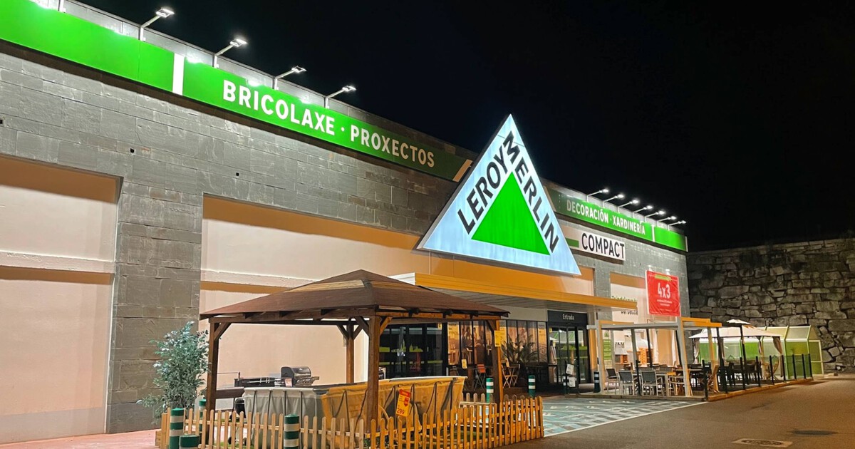 El outlet de Leroy Merlin tiene una estufa de leña barata, que está aún ...