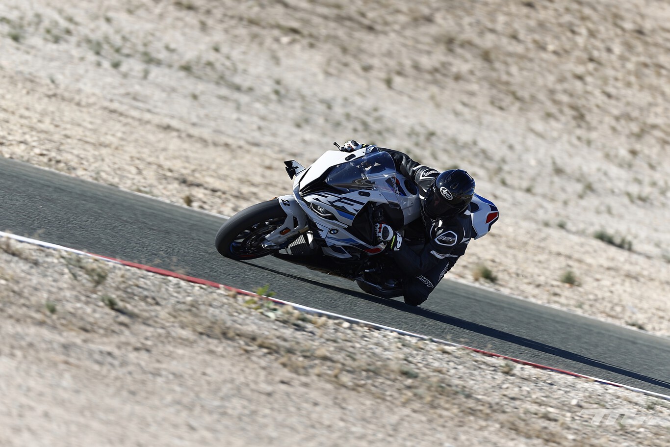 Probamos la BMW S 1000 RR: una superdeportiva de 210 CV con alma de ...