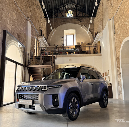 Probamos el nuevo KGM Torres HEV: el primer híbrido de la marca coreana llega con tecnología de ...