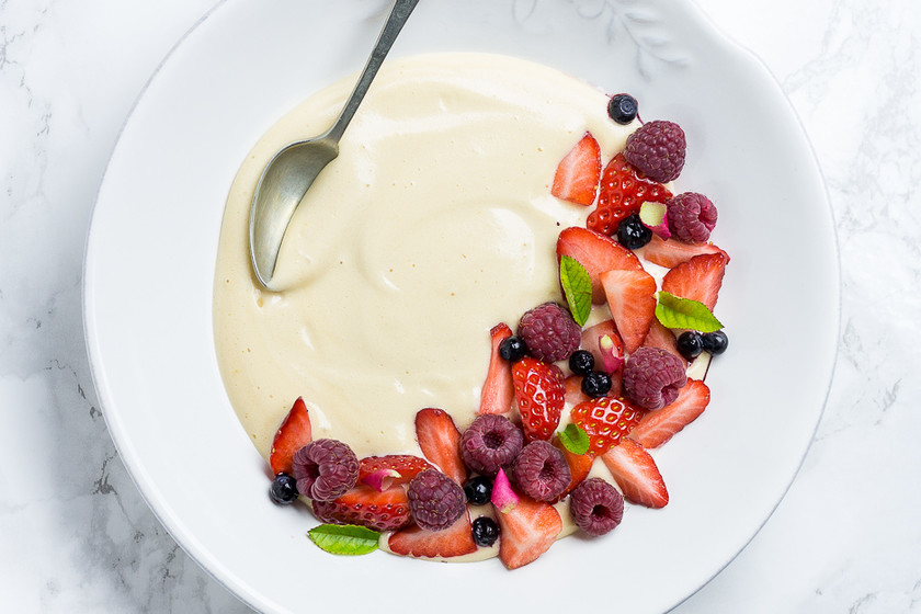 Sabayón con frutos rojos. Receta fácil, sencilla y deliciosa