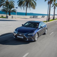 Lexus ES 300h y RC 300h 2019, prueba contacto: híbridos de lujo con ...