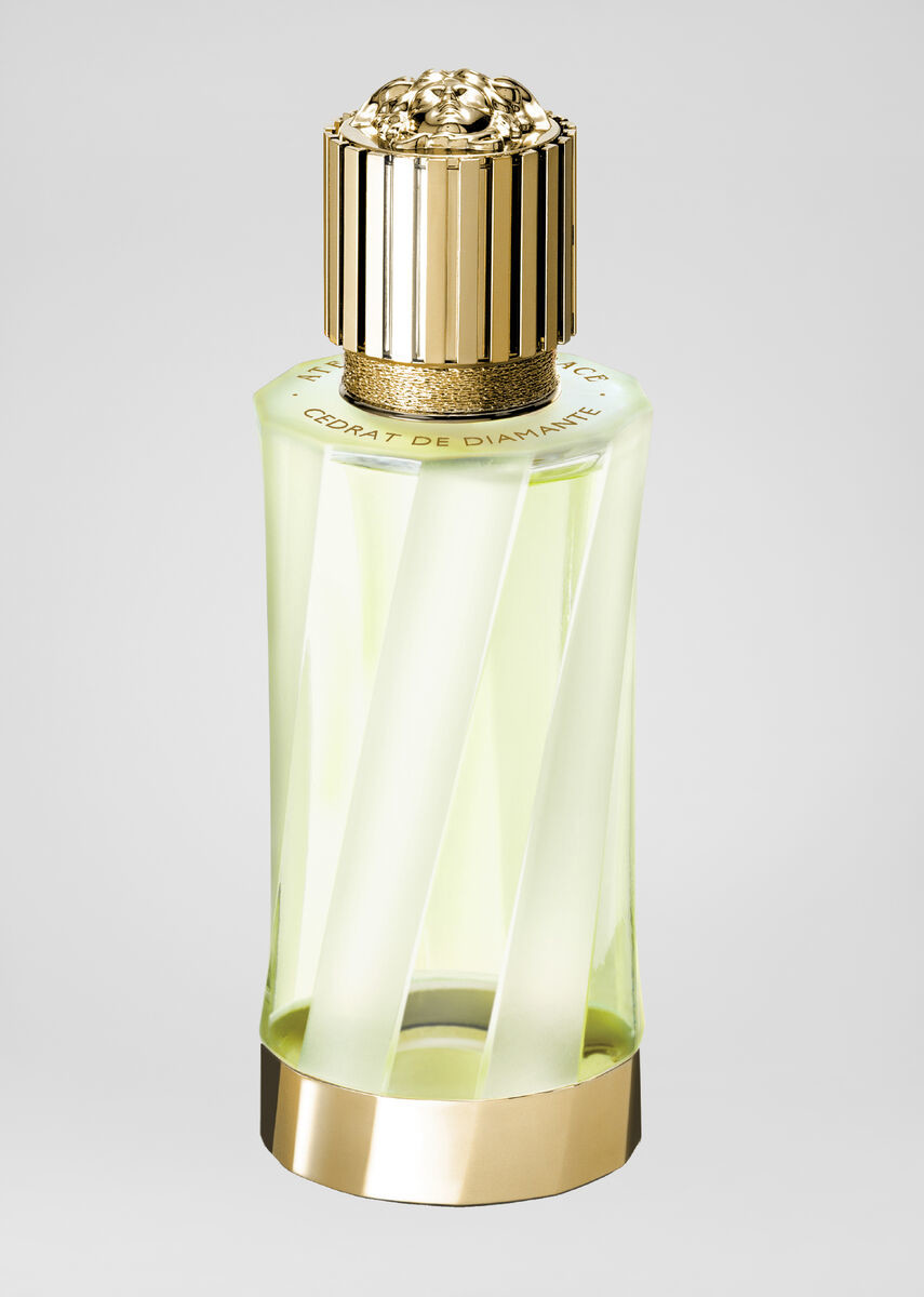 Versace quiere llevar la "alta costura" a la perfumería con su nueva ...