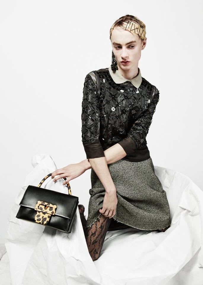 El andrógino Roan Loach protagoniza el lookbook de Maison Margiela para ...