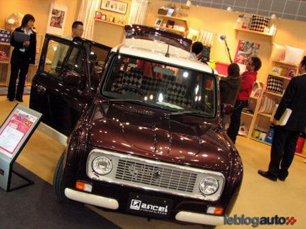 El Renault 4 Latas sigue vivo: réplica japonesa basada en un Suzuki