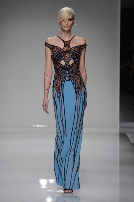 El sexy más ácido lo firma Versace Atelier Primavera-Verano 2016