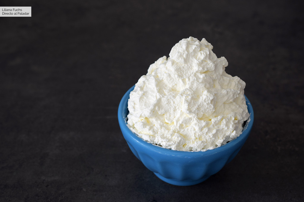 Cómo hacer nata montada casera o cómo montar nata fácilmente