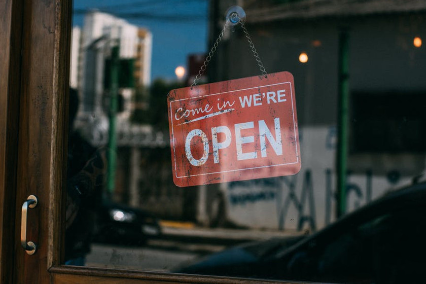 Los días clave para las ventas del comercio tradicional vs. electrónico
