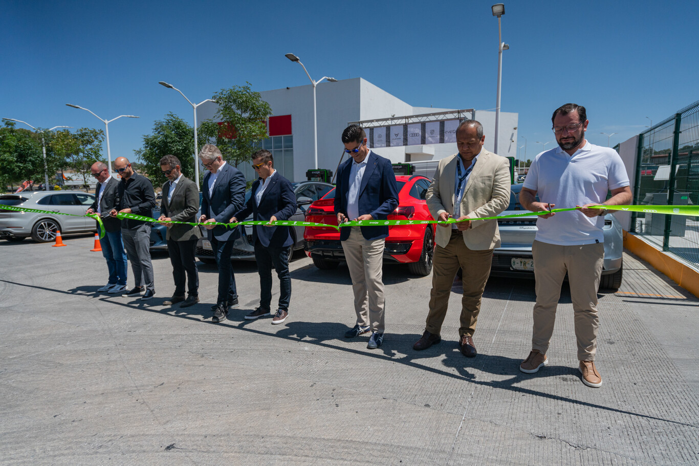 VW quiere que haya centros de carga de autos eléctricos en todo México ...