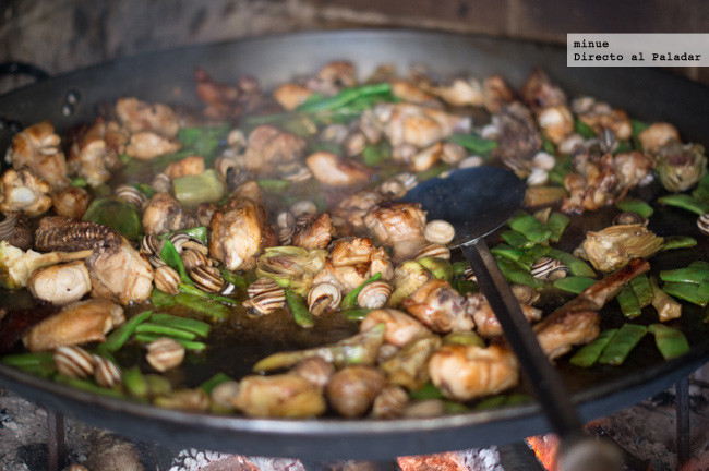 Paella valenciana tradicional, receta de cocina fácil, sencilla y deliciosa