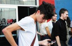 Analizamos paso a paso cómo se hace un tupé.