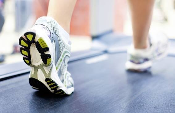 Cómo sacarle provecho a tu entrenamiento en caminadora / banda corredora