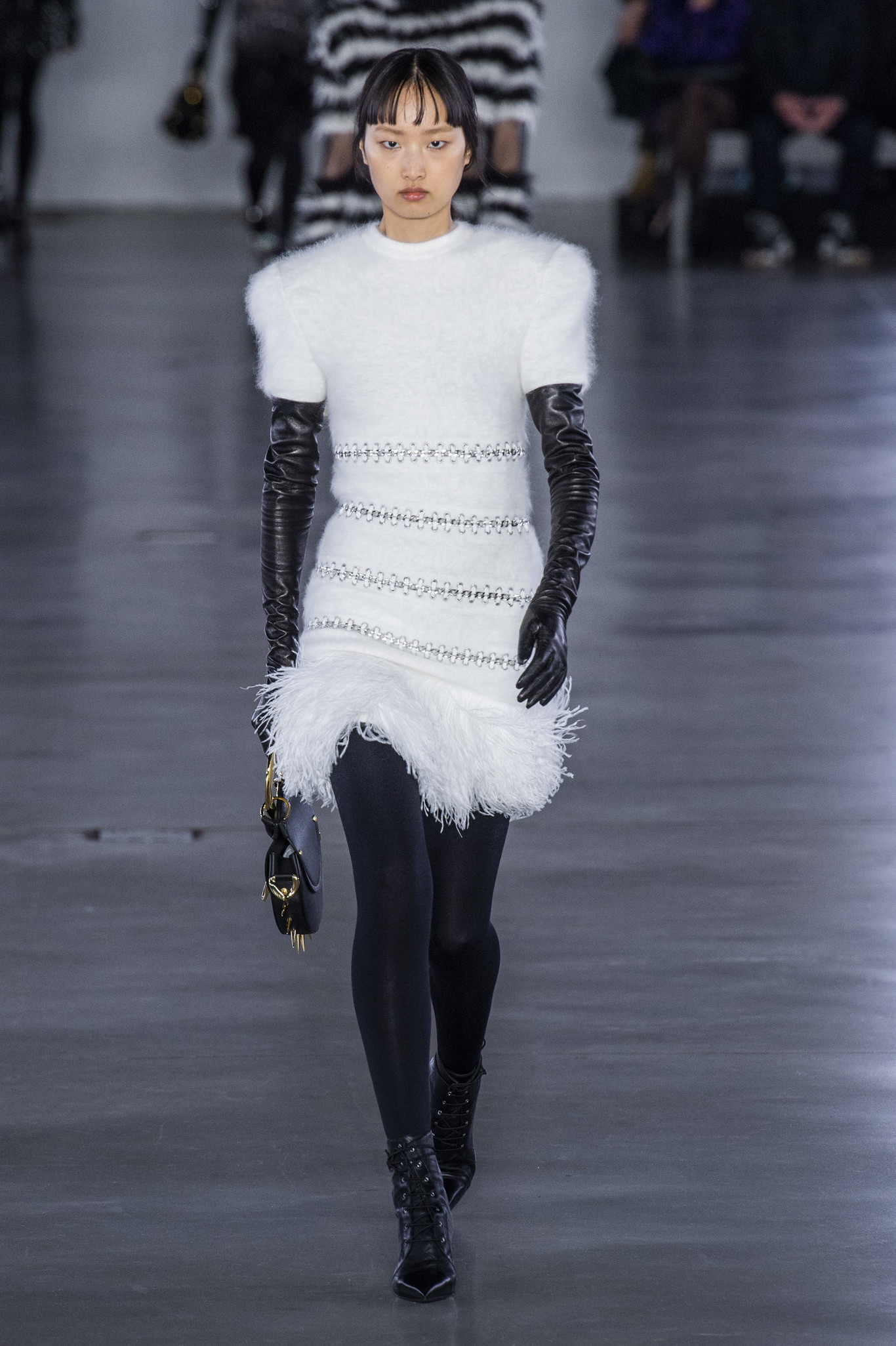 Los mejor del quinto día de la Semana de la Moda de París: Loewe ...