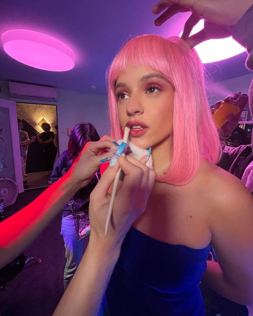 Rosalía así lo ha dictaminado: esta primavera se lleva el total look en ...
