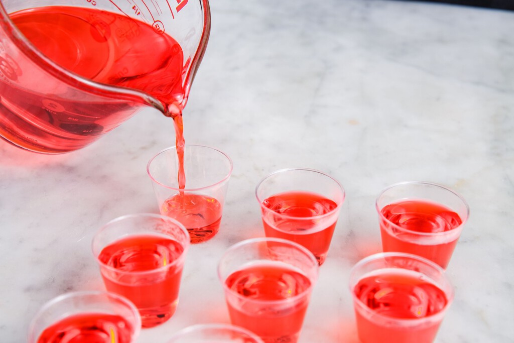 Jello Shots: la receta infalible para preparar shots de gelatina con ...