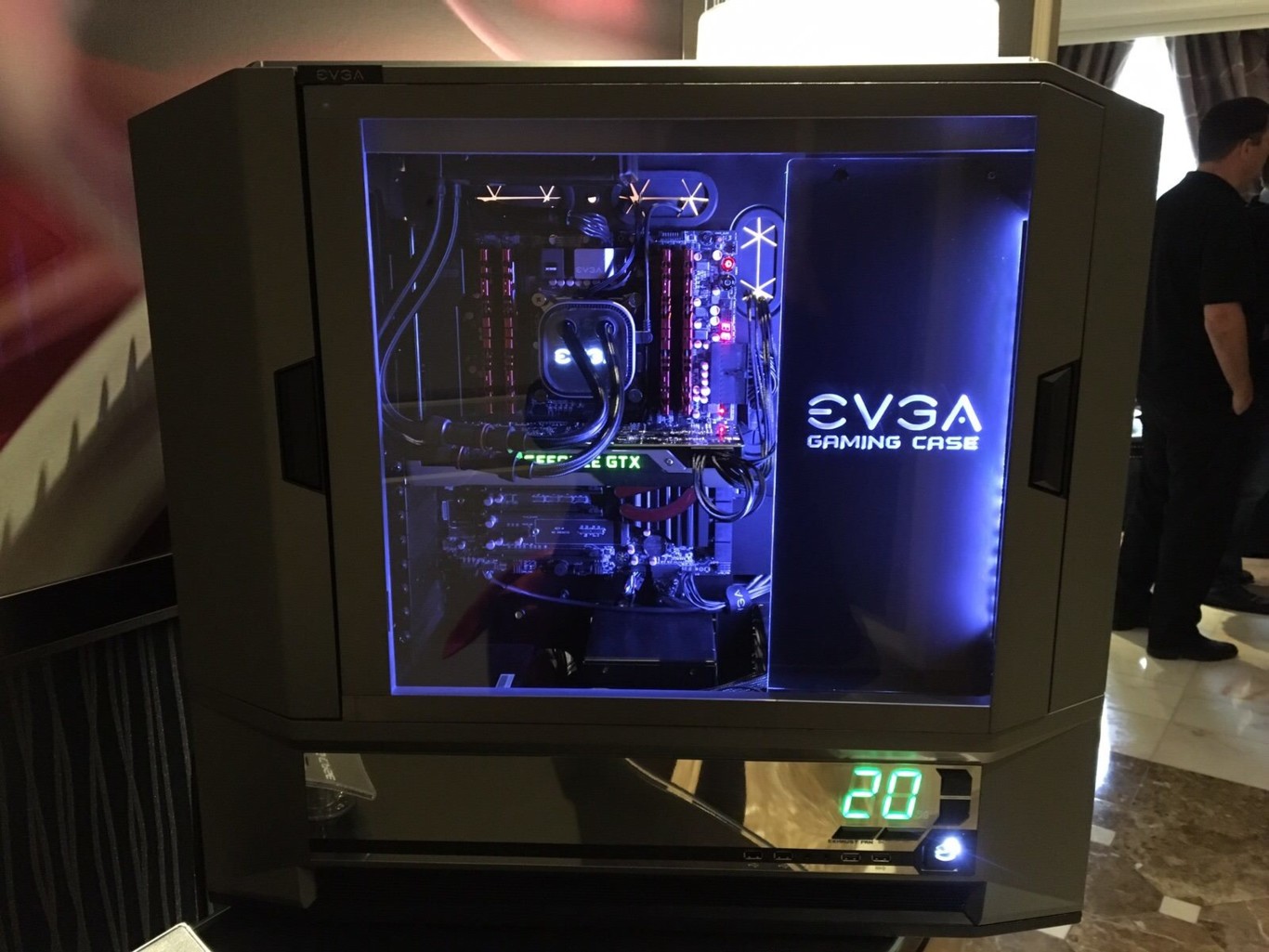 EVGA Gaming Case es el prototipo de su primer gabinete Full Tower