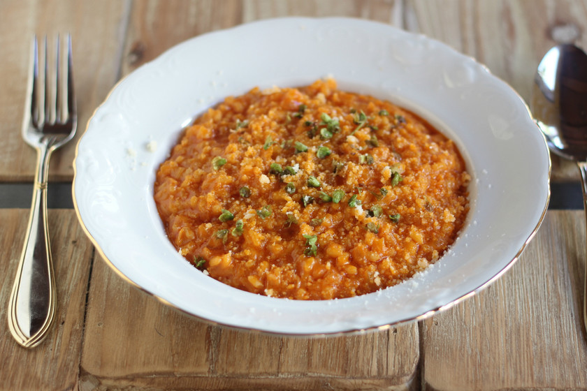 Risotto de tomate: una vuelta de tuerca al arroz con tomate que gusta a ...