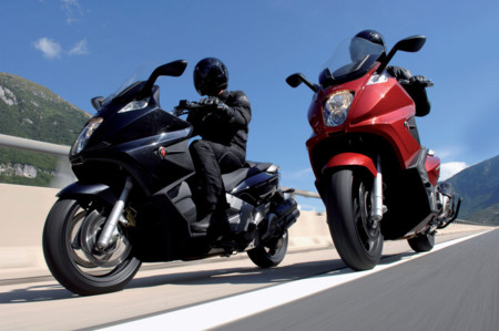 Gilera GP 800 maxi-scooter