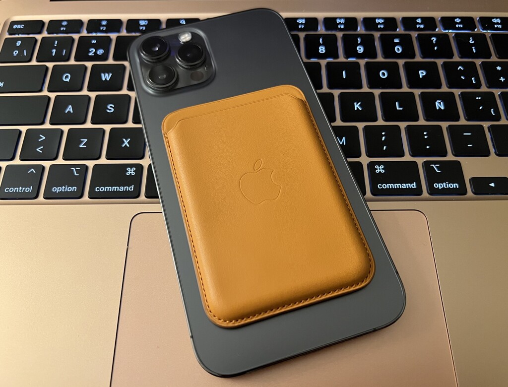 Para que nunca la pierdas: la nueva cartera MagSafe de cuero ahora es ...