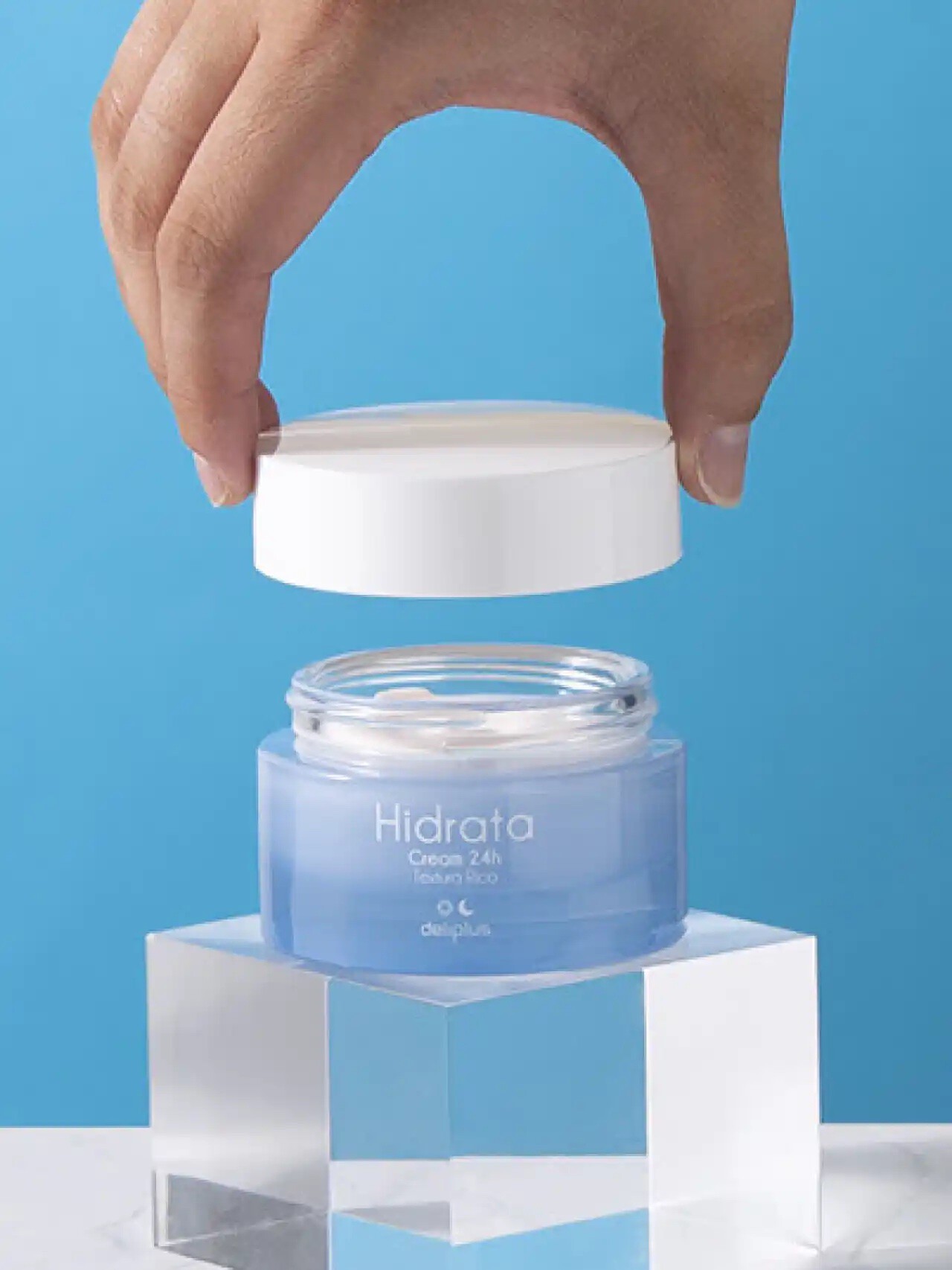 Mercadona lanza una crema con ácido hialurónico por cinco euros y, de nuevo, arrasa en TikTok ...