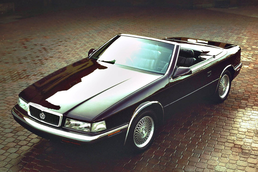 Chrysler TC by Maserati: Y esta es la historia de este olvidado modelo
