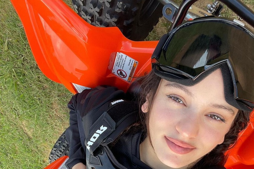 Rosalía se desnuda para la portada de su nuevo (y famoso) álbum Motomami