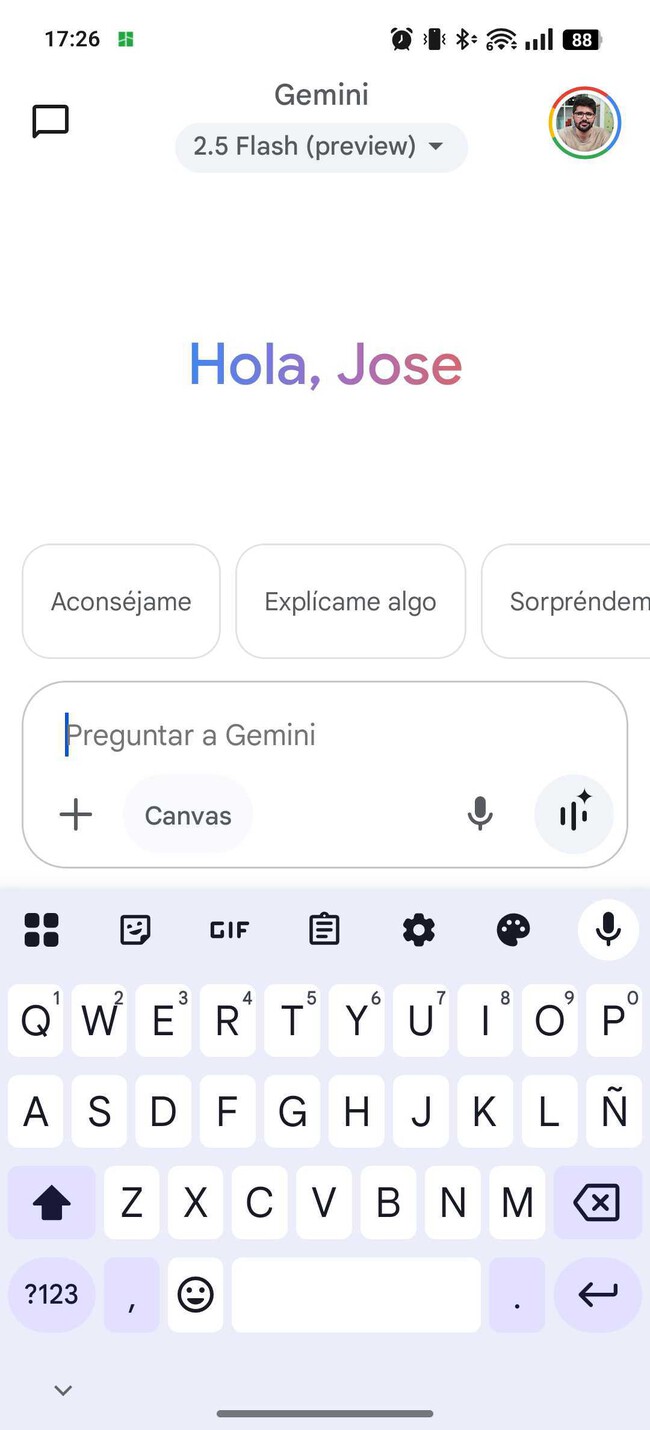 Cómo compartir tu cámara o tu pantalla con Google Gemini en iOS y Android