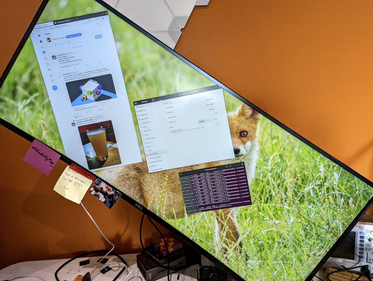 Desarrolladores originales: para qué rotar el monitor 90º cuando puedes ...