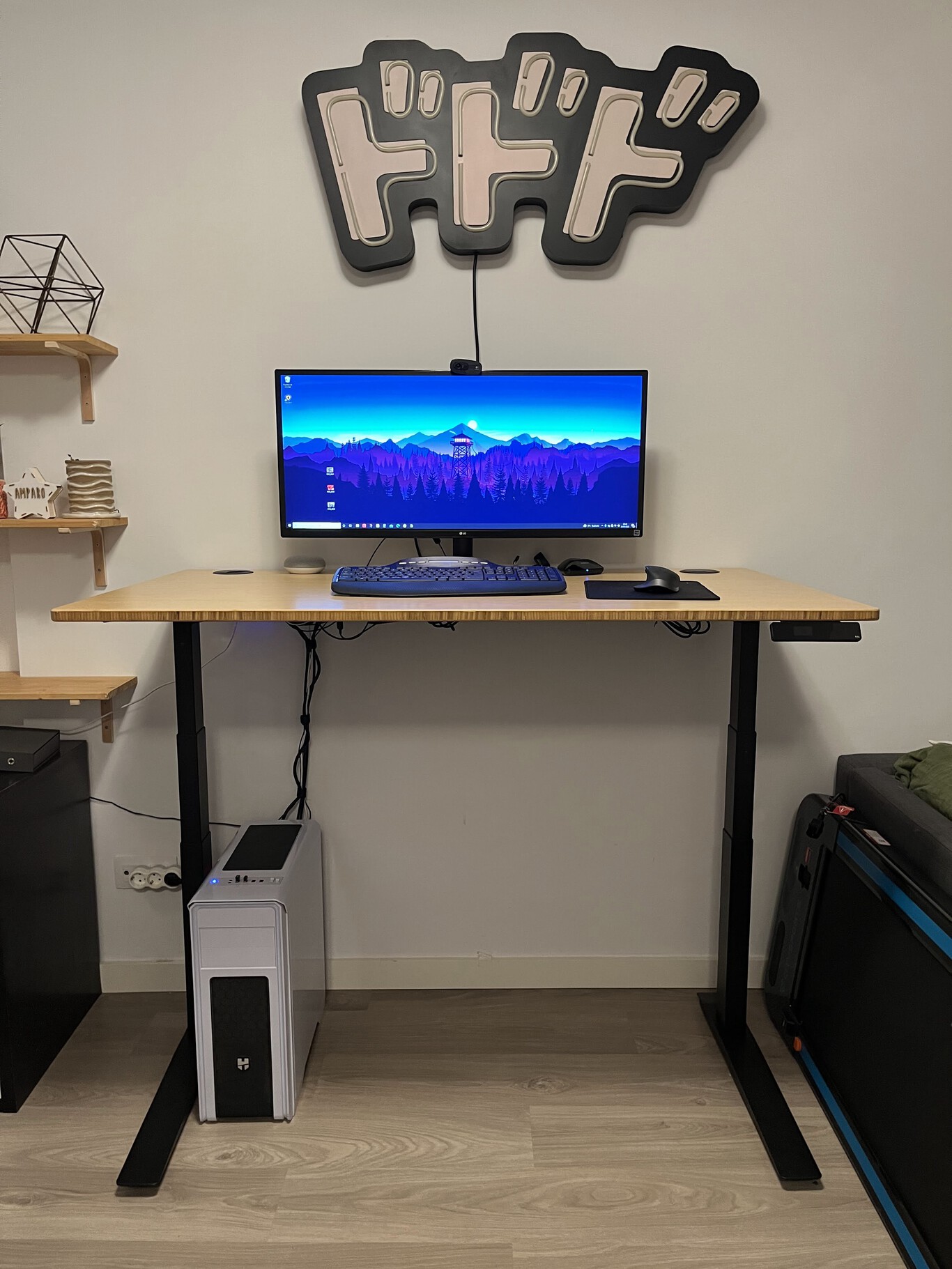 He comprado una mesa elevable para teletrabajar de pie y hacer ...