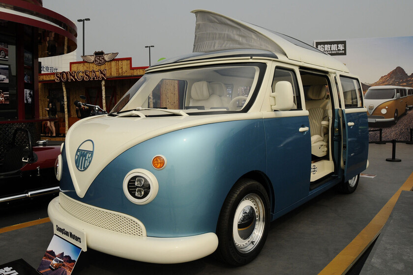 Así es la minivan china que quiere ser como un Volkswagen Transporter T1