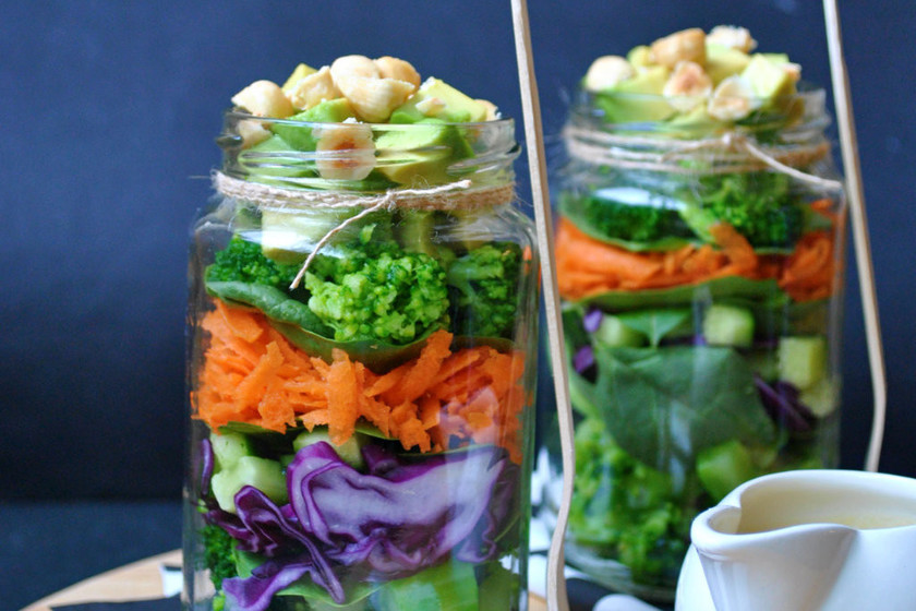 Ensaladas ligeras bajas en calorías: 27 recetas fáciles y deliciosas