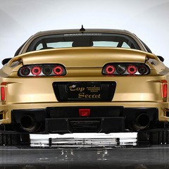 "Smokey" Nagata-san, de Top Secret, se separa de su Toyota Supra V12 de ...