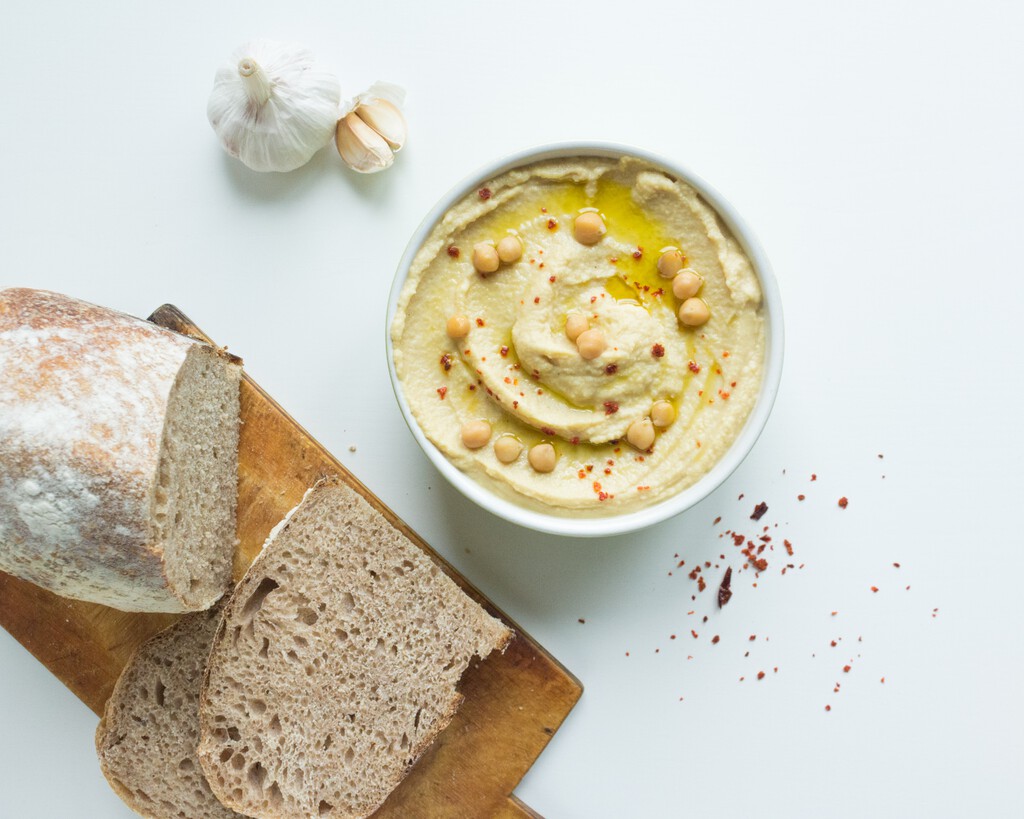 Cómo hacer hummus de garbanzo casero. Receta fácil y tradicional del ...