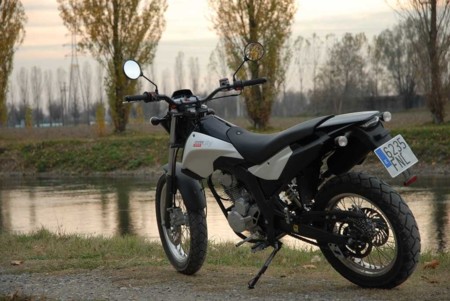 Prueba de la Derbi 125 Cross City