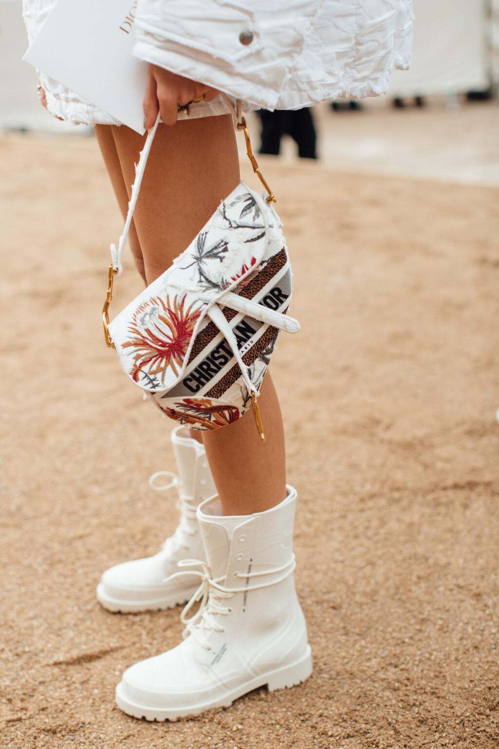 Las botas de color blanco siguen con su conquista en el mundo de la ...