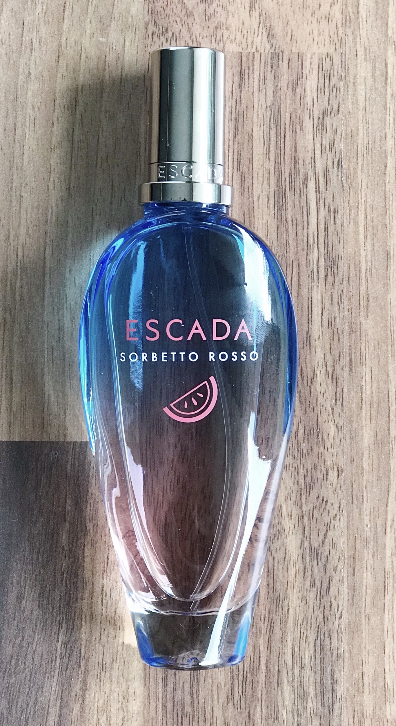 Tenemos el perfume definitivo para este verano 2018: lo firma Escada y ...