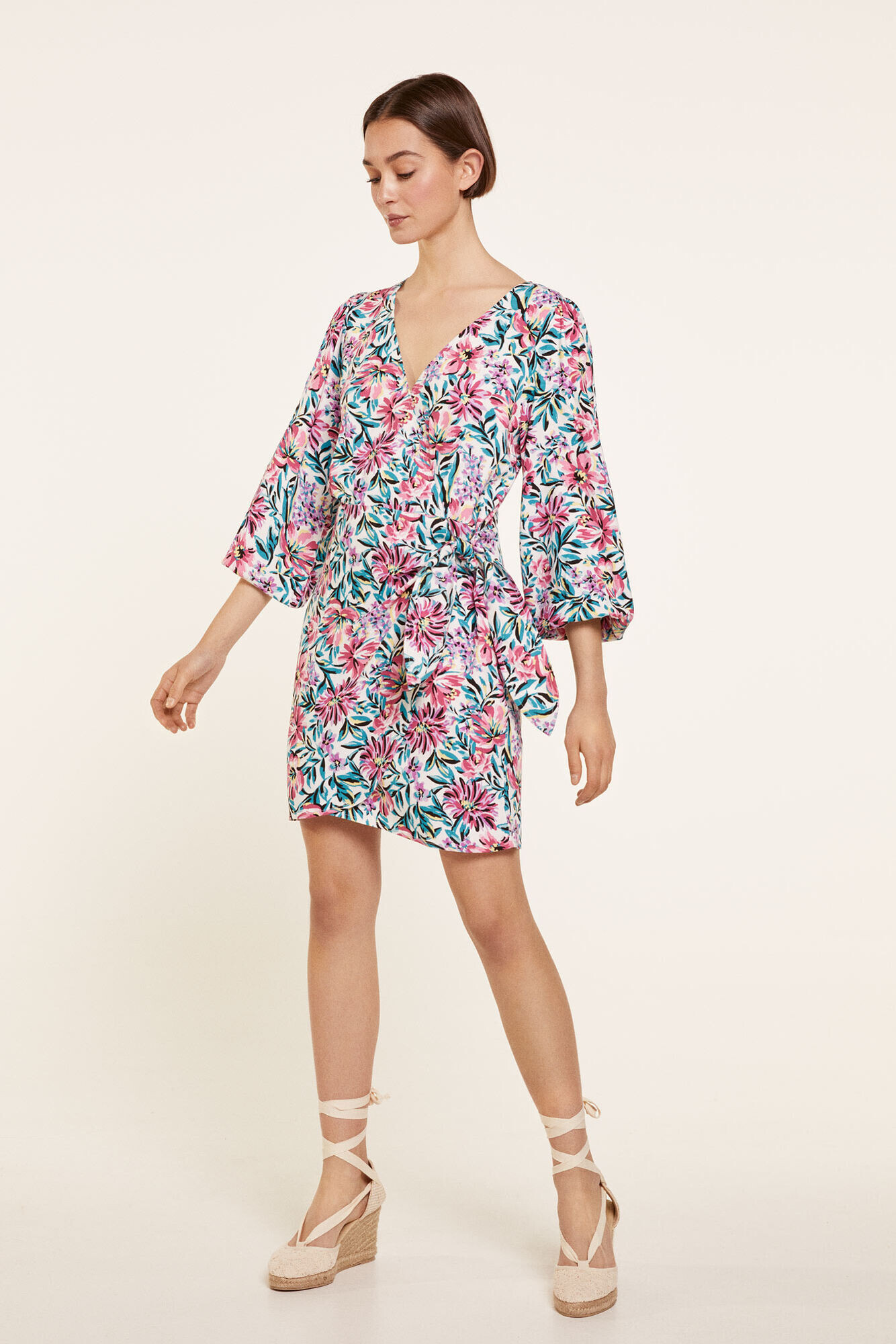 Springfield's most discounted dress looks great with a floral print and ...