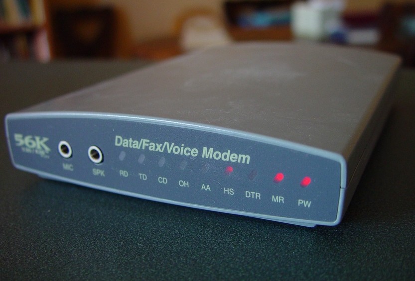 Pitidos que eran mucho más que ruido: así se conectaban nuestros módems ...